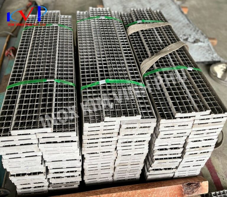 Tấm sàn grating là gì? Ưu nhược điểm và ứng dụng của tấm grating