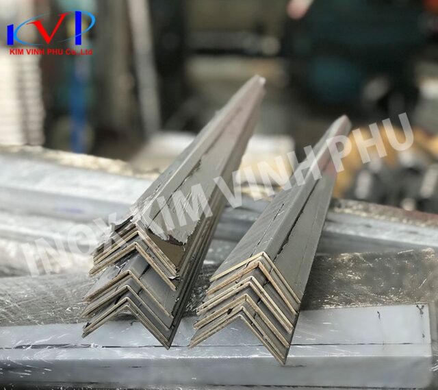 Thanh V inox 304 chất lượng, chấn dập gia công theo yêu cầu