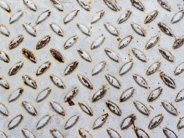 9 cách làm sạch inox bị rỉ sét đơn giản - Inox Kim Vĩnh Phú